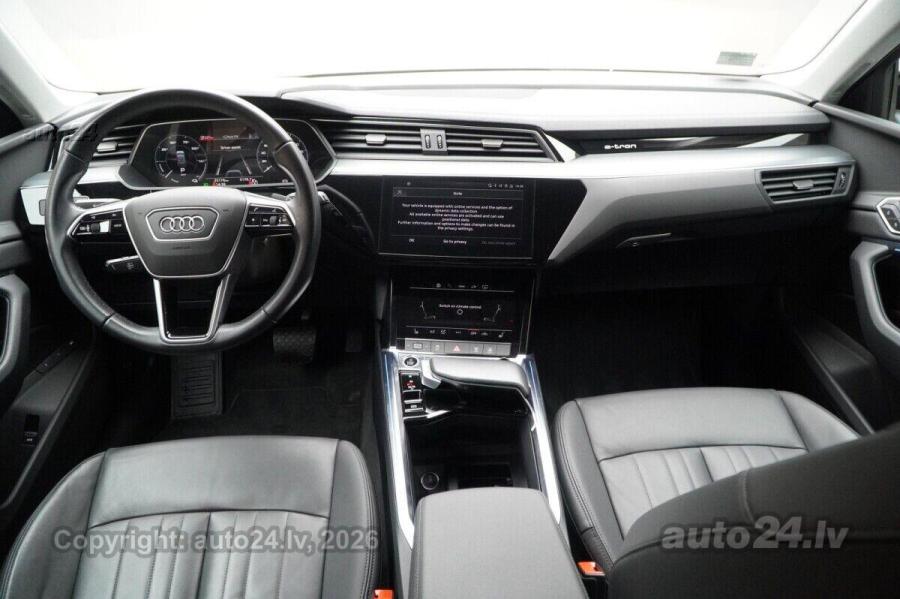 Black Audi E-Tron 2022 in Tallinn, with an engine capacity of 0.00 L and mileage of 25 thousand km for 38850 €, photo 12 on AUTOMOTO.COM.LV