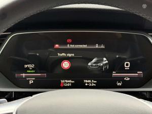 Black Audi E-Tron 2022 in Vilnius, with an engine capacity of 0.00 L and mileage of 168 thousand km for 29900 €, photo 13 on AUTOMOTO.COM.LV