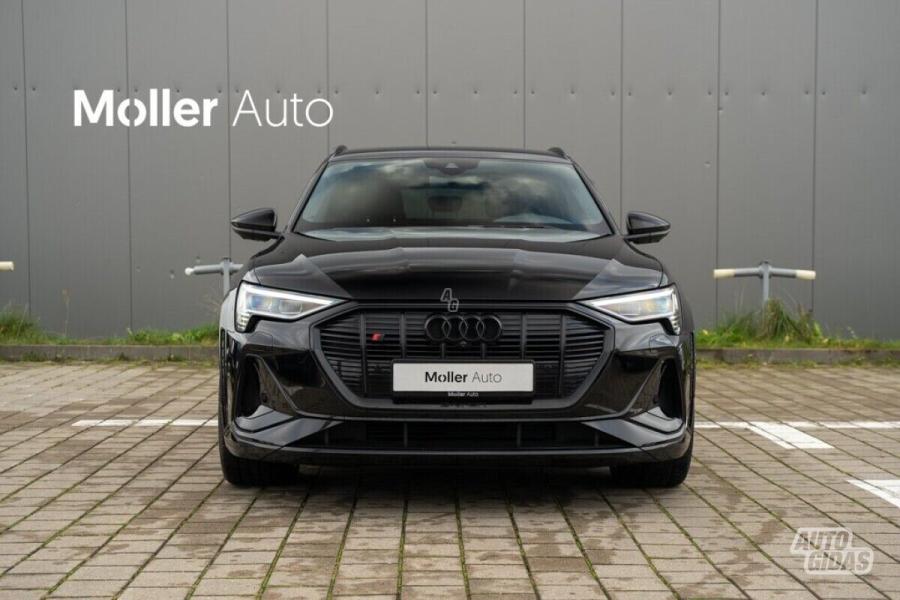 Black Audi E-Tron 2022 in Vilnius, with an engine capacity of 0.00 L and mileage of 64 thousand km for 41950 €, photo 2 on AUTOMOTO.COM.LV