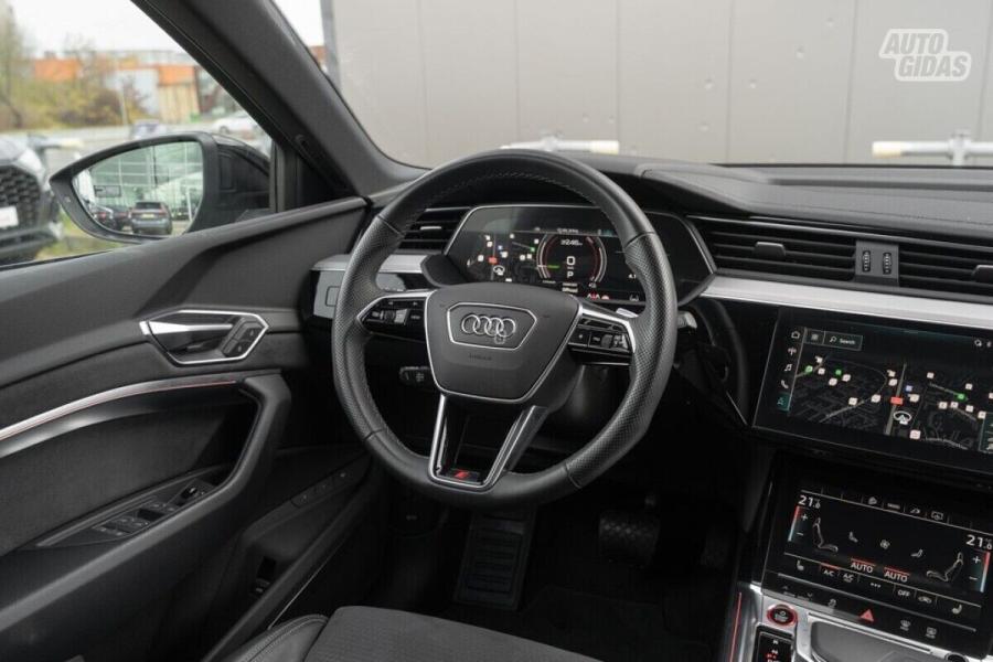 Black Audi E-Tron 2022 in Vilnius, with an engine capacity of 0.00 L and mileage of 64 thousand km for 41950 €, photo 15 on AUTOMOTO.COM.LV