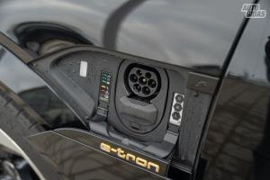 Black Audi E-Tron 2022 in Vilnius, with an engine capacity of 0.00 L and mileage of 64 thousand km for 41950 €, photo 17 on AUTOMOTO.COM.LV
