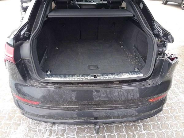 Black Audi E-Tron 2022 in Panevezys, with an engine capacity of 0.00 L and mileage of 42 thousand km for 23250 €, photo 11 on AUTOMOTO.COM.LV