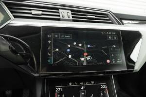 Melns Audi E-Tron 2022 Mārupe, ar dzinēja tilpumu 0.00 L un nobraukumu 56 tūkst. km par 34900 €, foto 23 vietnē AUTOMOTO.COM.LV
