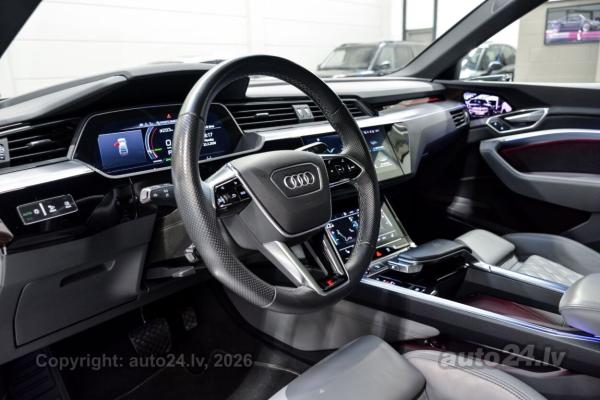 Black Audi E-Tron 2022 in Tallinn, with an engine capacity of 0.00 L and mileage of 56 thousand km for 52000 €, photo 8 on AUTOMOTO.COM.LV