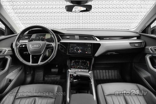 Black Audi E-Tron 2022 in Riga, with an engine capacity of 0.00 L and mileage of 35 thousand km for 35765 €, photo 7 on AUTOMOTO.COM.LV