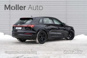 Black Audi E-Tron 2022 in Riga, with an engine capacity of 0.00 L and mileage of 51 thousand km for 41965 €, photo 5 on AUTOMOTO.COM.LV
