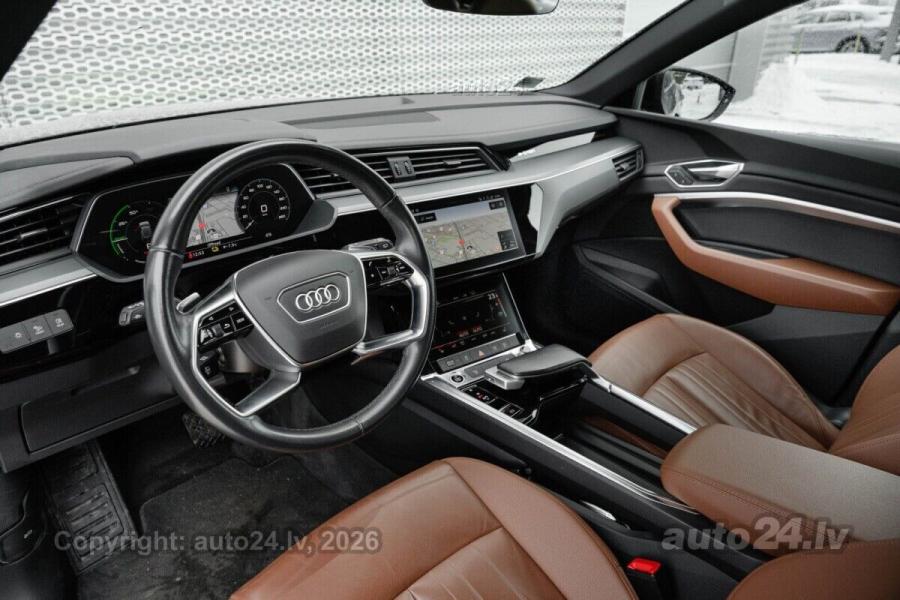 Black Audi E-Tron 2022 in Riga, with an engine capacity of 0.00 L and mileage of 51 thousand km for 41965 €, photo 12 on AUTOMOTO.COM.LV