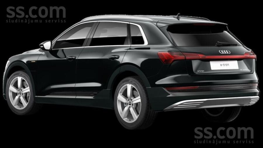 Черный Ауди E-Tron 2022 в Рига, объемом двигателя 0.00 л и пробегом 35 тыс. км за 31900 €, фото 3 на AUTOMOTO.COM.LV