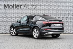 Black Audi E-Tron 2022 in Riga, with an engine capacity of 0.00 L and mileage of 28 thousand km for 37950 €, photo 4 on AUTOMOTO.COM.LV
