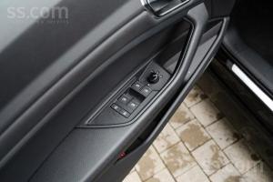 Black Audi E-Tron 2022 in Riga, with an engine capacity of 0.00 L and mileage of 28 thousand km for 37950 €, photo 8 on AUTOMOTO.COM.LV
