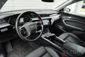 Black Audi E-Tron 2022 in Riga, with an engine capacity of 0.00 L and mileage of 28 thousand km for 37950 €, photo 10 on AUTOMOTO.COM.LV