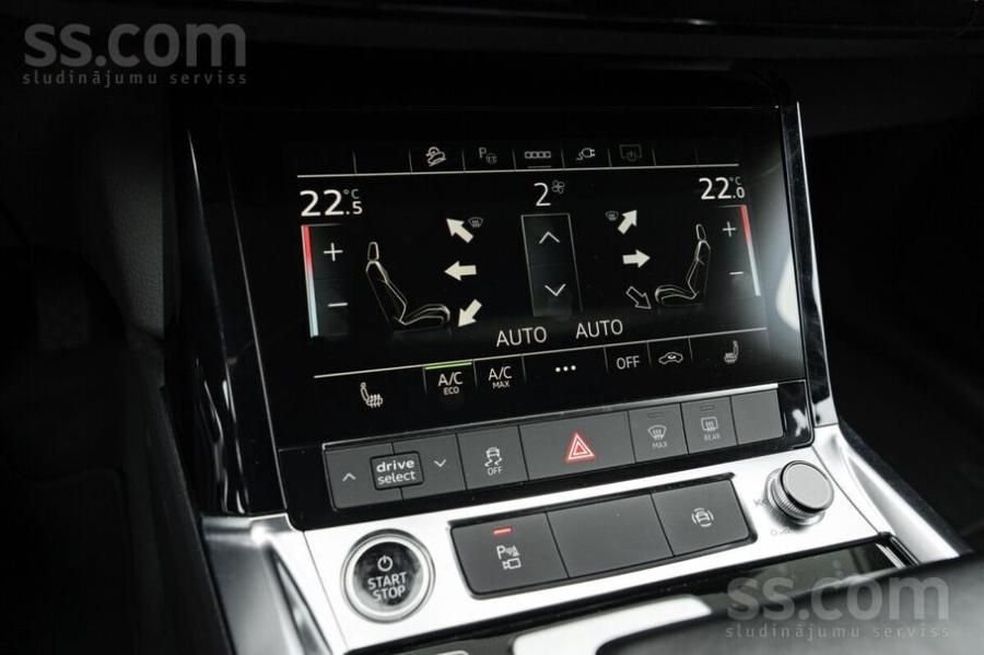 Black Audi E-Tron 2022 in Riga, with an engine capacity of 0.00 L and mileage of 28 thousand km for 37950 €, photo 26 on AUTOMOTO.COM.LV