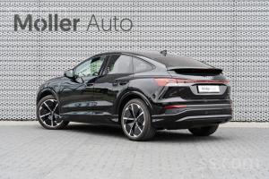 Black Audi E-Tron 2022 in Riga, with an engine capacity of 0.00 L and mileage of 67 thousand km for 37500 €, photo 4 on AUTOMOTO.COM.LV