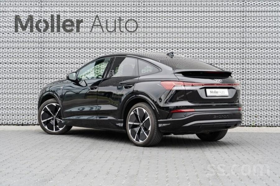Black Audi E-Tron 2022 in Riga, with an engine capacity of 0.00 L and mileage of 67 thousand km for 37500 €, photo 4 on AUTOMOTO.COM.LV