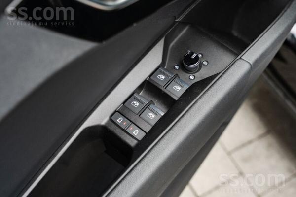 Черный Ауди E-Tron 2022 в Рига, объемом двигателя 0.00 л и пробегом 67 тыс. км за 37500 €, фото 9 на AUTOMOTO.COM.LV
