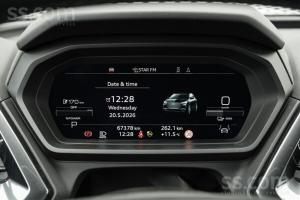 Black Audi E-Tron 2022 in Riga, with an engine capacity of 0.00 L and mileage of 67 thousand km for 37500 €, photo 16 on AUTOMOTO.COM.LV
