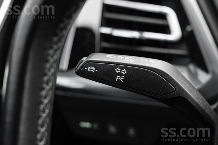 Black Audi E-Tron 2022 in Riga, with an engine capacity of 0.00 L and mileage of 67 thousand km for 37500 €, photo 18 on AUTOMOTO.COM.LV
