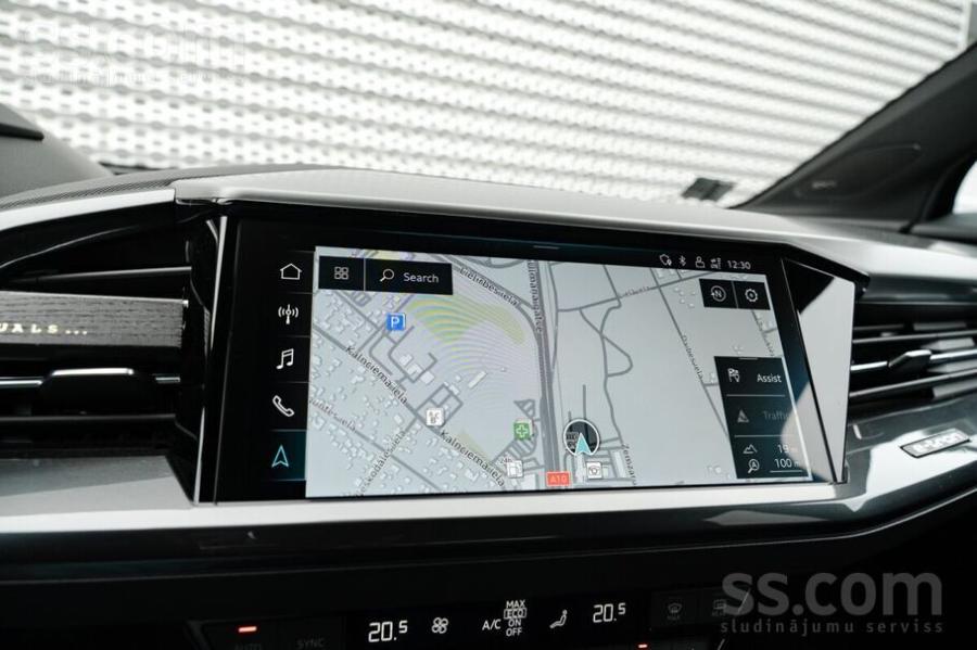 Black Audi E-Tron 2022 in Riga, with an engine capacity of 0.00 L and mileage of 67 thousand km for 37500 €, photo 28 on AUTOMOTO.COM.LV