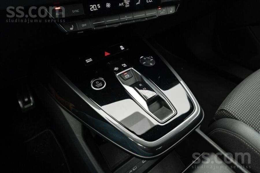 Black Audi E-Tron 2022 in Riga, with an engine capacity of 0.00 L and mileage of 67 thousand km for 37500 €, photo 30 on AUTOMOTO.COM.LV