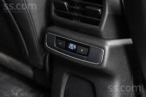 Black Audi E-Tron 2022 in Riga, with an engine capacity of 0.00 L and mileage of 67 thousand km for 37500 €, photo 32 on AUTOMOTO.COM.LV