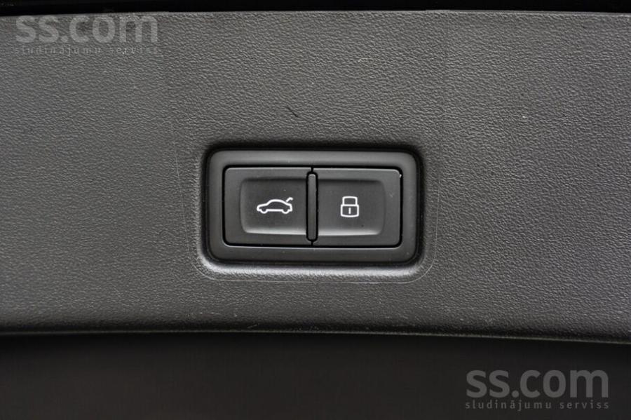 Black Audi E-Tron 2022 in Riga, with an engine capacity of 0.00 L and mileage of 67 thousand km for 37500 €, photo 35 on AUTOMOTO.COM.LV