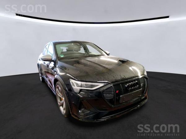 Melns Audi E-Tron 2022 Cēsis, ar dzinēja tilpumu 0.00 L un nobraukumu 36 tūkst. km par 43923 €, foto 1 vietnē AUTOMOTO.COM.LV