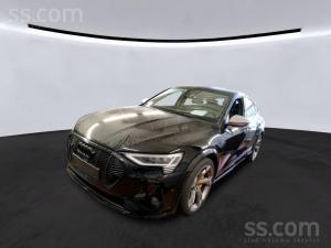 Melns Audi E-Tron 2022 Cēsis, ar dzinēja tilpumu 0.00 L un nobraukumu 36 tūkst. km par 43923 €, foto 3 vietnē AUTOMOTO.COM.LV