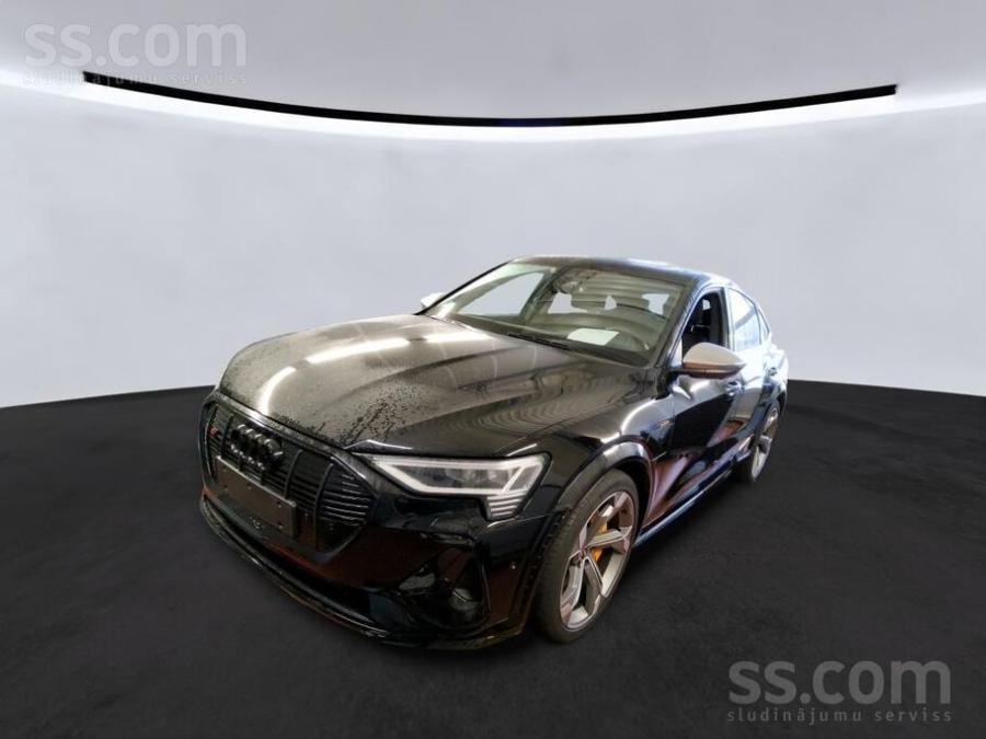 Melns Audi E-Tron 2022 Cēsis, ar dzinēja tilpumu 0.00 L un nobraukumu 36 tūkst. km par 43923 €, foto 3 vietnē AUTOMOTO.COM.LV