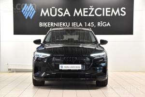 Melns Audi E-Tron 2022 Rīga, ar dzinēja tilpumu 0.00 L un nobraukumu 136 tūkst. km par 30990 €, foto 3 vietnē AUTOMOTO.COM.LV