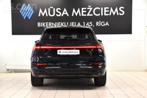 Melns Audi E-Tron 2022 Rīga, ar dzinēja tilpumu 0.00 L un nobraukumu 136 tūkst. km par 30990 €, foto 8 vietnē AUTOMOTO.COM.LV