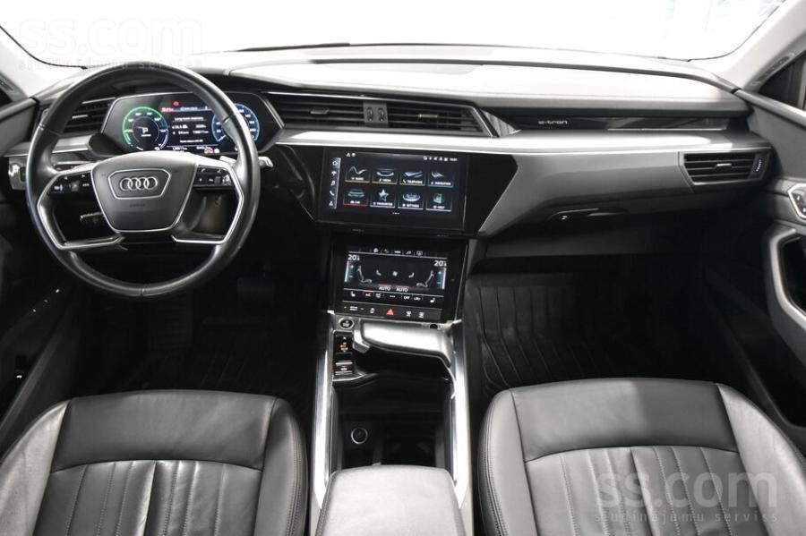 Melns Audi E-Tron 2022 Rīga, ar dzinēja tilpumu 0.00 L un nobraukumu 136 tūkst. km par 30990 €, foto 14 vietnē AUTOMOTO.COM.LV
