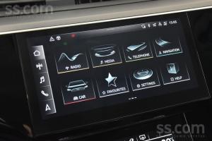Melns Audi E-Tron 2022 Rīga, ar dzinēja tilpumu 0.00 L un nobraukumu 136 tūkst. km par 30990 €, foto 20 vietnē AUTOMOTO.COM.LV