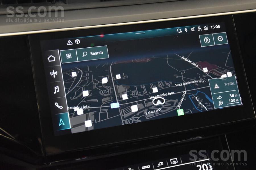 Melns Audi E-Tron 2022 Rīga, ar dzinēja tilpumu 0.00 L un nobraukumu 136 tūkst. km par 30990 €, foto 22 vietnē AUTOMOTO.COM.LV