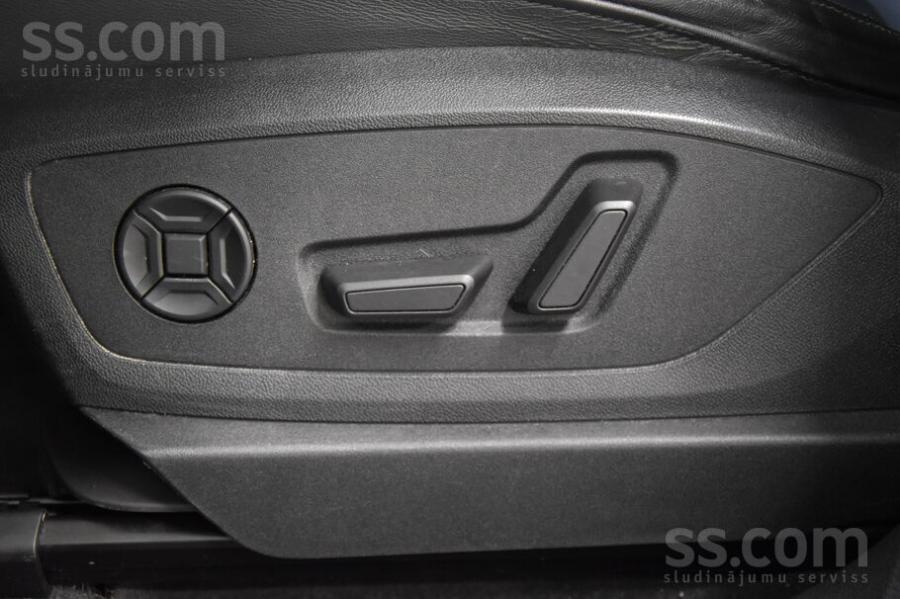 Melns Audi E-Tron 2022 Rīga, ar dzinēja tilpumu 0.00 L un nobraukumu 136 tūkst. km par 30990 €, foto 25 vietnē AUTOMOTO.COM.LV