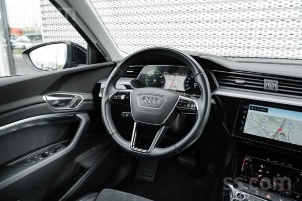 Melns Audi E-Tron 2022 Rīga, ar dzinēja tilpumu 0.00 L un nobraukumu 35 tūkst. km par 32850 €, foto 6 vietnē AUTOMOTO.COM.LV