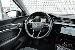 Black Audi E-Tron 2022 in Riga, with an engine capacity of 0.00 L and mileage of 35 thousand km for 32850 €, photo 7 on AUTOMOTO.COM.LV