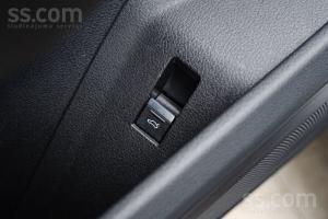Black Audi E-Tron 2022 in Riga, with an engine capacity of 0.00 L and mileage of 35 thousand km for 32850 €, photo 9 on AUTOMOTO.COM.LV
