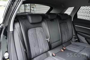 Black Audi E-Tron 2022 in Riga, with an engine capacity of 0.00 L and mileage of 35 thousand km for 32850 €, photo 27 on AUTOMOTO.COM.LV