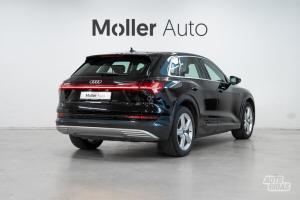 Black Audi E-Tron 2022 in Vilnius, with an engine capacity of 0.00 L and mileage of 58 thousand km for 29500 €, photo 4 on AUTOMOTO.COM.LV
