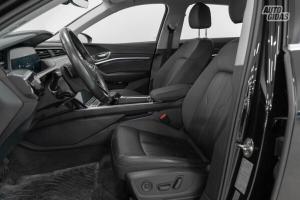 Black Audi E-Tron 2022 in Vilnius, with an engine capacity of 0.00 L and mileage of 58 thousand km for 29500 €, photo 8 on AUTOMOTO.COM.LV