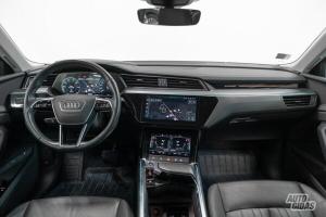Black Audi E-Tron 2022 in Vilnius, with an engine capacity of 0.00 L and mileage of 58 thousand km for 29500 €, photo 9 on AUTOMOTO.COM.LV