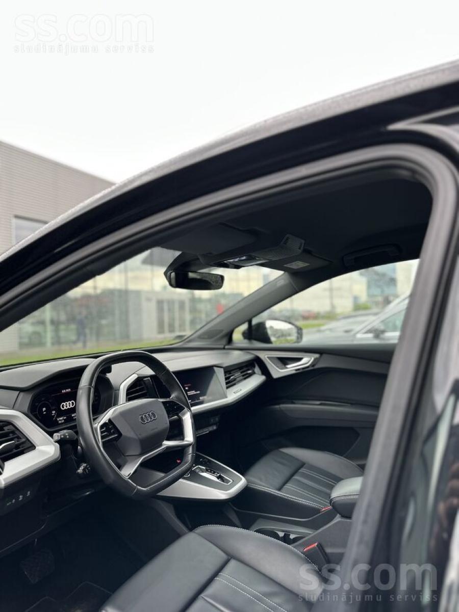 Melns Audi E-Tron 2022 Rīga, ar dzinēja tilpumu 0.00 L un nobraukumu 114 tūkst. km par 26500 €, foto 3 vietnē AUTOMOTO.COM.LV