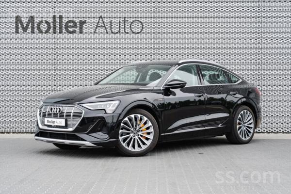 Melns Audi E-Tron 2022 Rīga, ar dzinēja tilpumu 0.00 L un nobraukumu 33 tūkst. km par 42600 €, foto  vietnē AUTOMOTO.COM.LV
