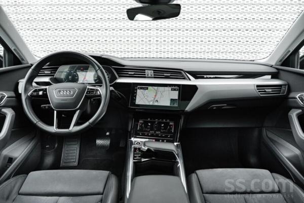 Black Audi E-Tron 2022 in Riga, with an engine capacity of 0.00 L and mileage of 33 thousand km for 42600 €, photo 6 on AUTOMOTO.COM.LV