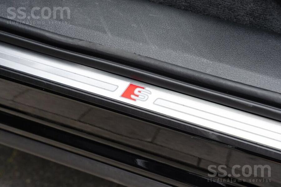 Black Audi E-Tron 2022 in Riga, with an engine capacity of 0.00 L and mileage of 33 thousand km for 42600 €, photo 13 on AUTOMOTO.COM.LV