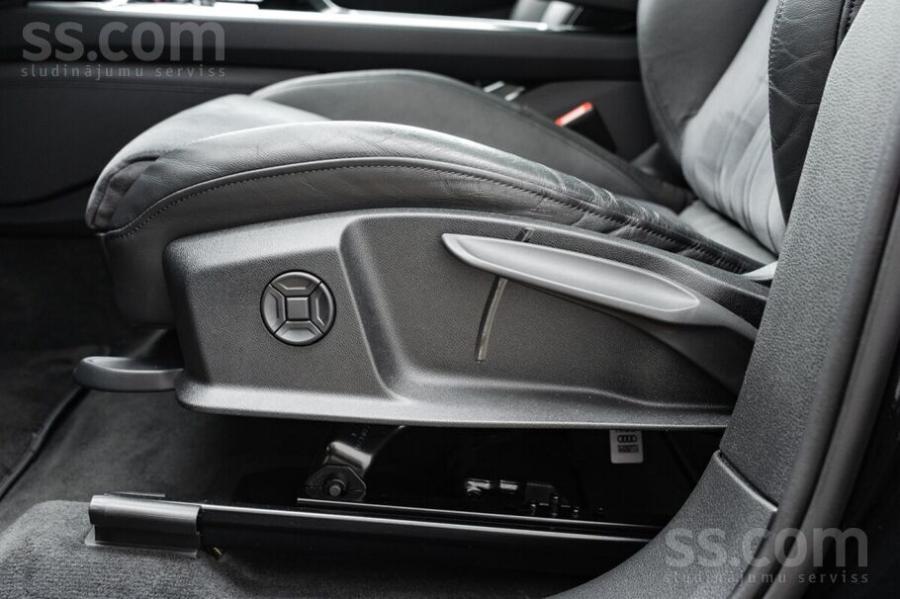 Black Audi E-Tron 2022 in Riga, with an engine capacity of 0.00 L and mileage of 33 thousand km for 42600 €, photo 14 on AUTOMOTO.COM.LV