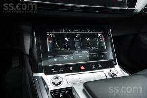 Black Audi E-Tron 2022 in Riga, with an engine capacity of 0.00 L and mileage of 33 thousand km for 42600 €, photo 34 on AUTOMOTO.COM.LV