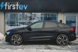 Черный Ауди E-Tron 2022 в Рига, объемом двигателя 0.00 л и пробегом 126 тыс. км за 29990 €, фото 9 на AUTOMOTO.COM.LV