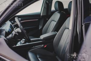Черный Ауди E-Tron 2022 в Рига, объемом двигателя 0.00 л и пробегом 126 тыс. км за 29990 €, фото 14 на AUTOMOTO.COM.LV
