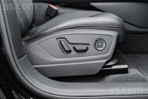 Black Audi E-Tron 2022 in Riga, with an engine capacity of 0.00 L and mileage of 44 thousand km for 34950 €, photo 8 on AUTOMOTO.COM.LV